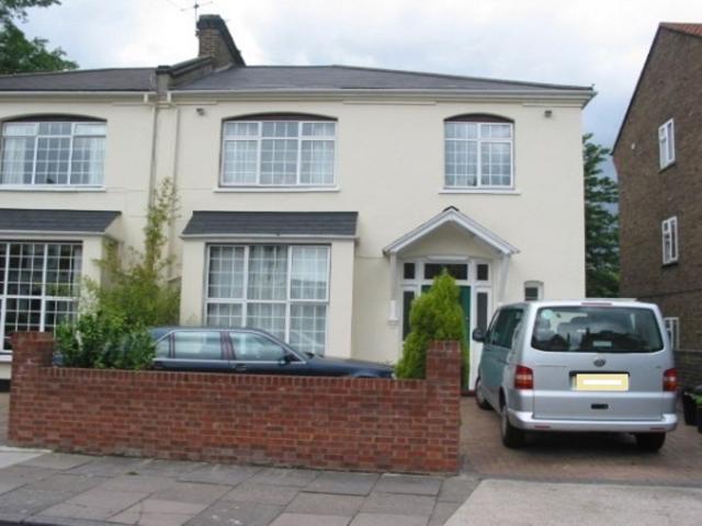 Wellesley Road, London W4, Studio to rent, £971 pcm | PrimeLocation