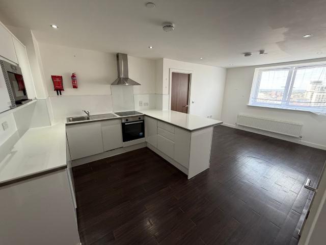 Wellesley Road, Sutton SM2, 1 bed flat to rent, £1,650 pcm | PrimeLocation