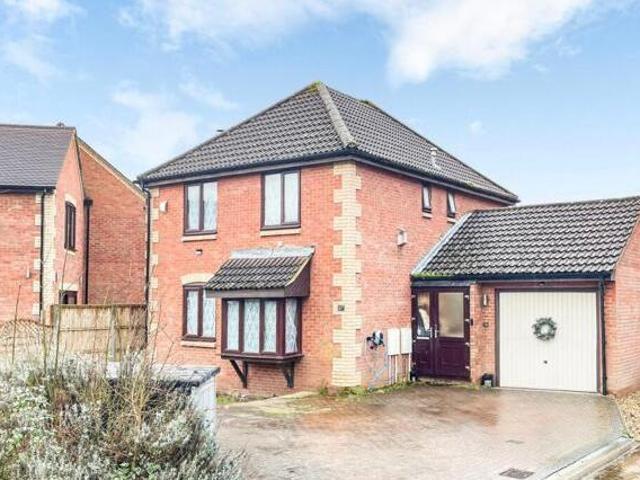 Wellfield Court, Willen, 4 Bedroom Detached