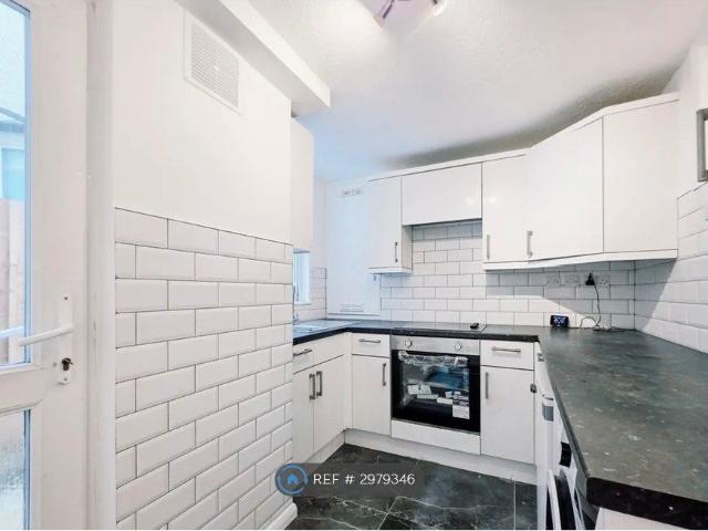 Wellfield Road, London SW16, 2 bed flat to rent, £1,995 pcm | PrimeLocation