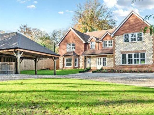 Wellhouse Road, Beech, 5 Bedroom Detached