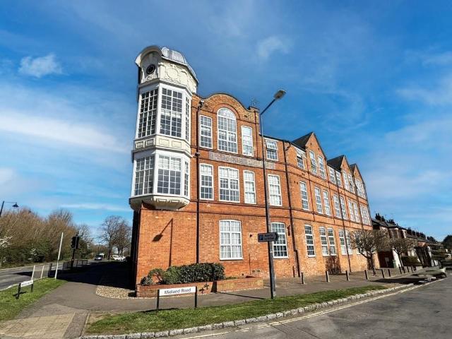 Wellingborough Road, Olney MK46, 1 bed flat to rent, £995 pcm | PrimeLocation