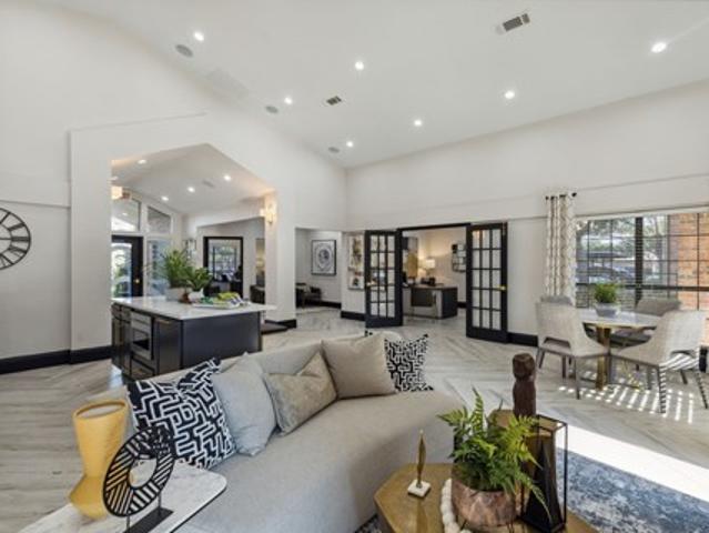 Wellington at Willow Bend 2 Bed 2 Bath Westminster 915 sq ft