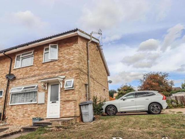 Wellington Close, Chelmsford, 3 Bedroom End