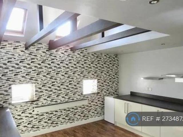 Wellington Court, Leicester, 2 Bedroom Flat