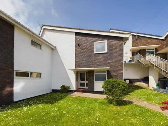 Wellington Court, Lon St Ffraid, 3 Bedroom Town
