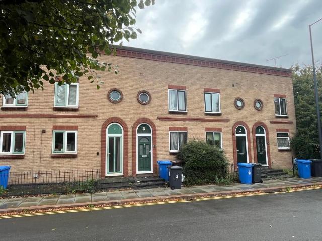 Wellington Crescent, Derby DE1, 2 bed town house to rent, £1,075 pcm | PrimeLocation