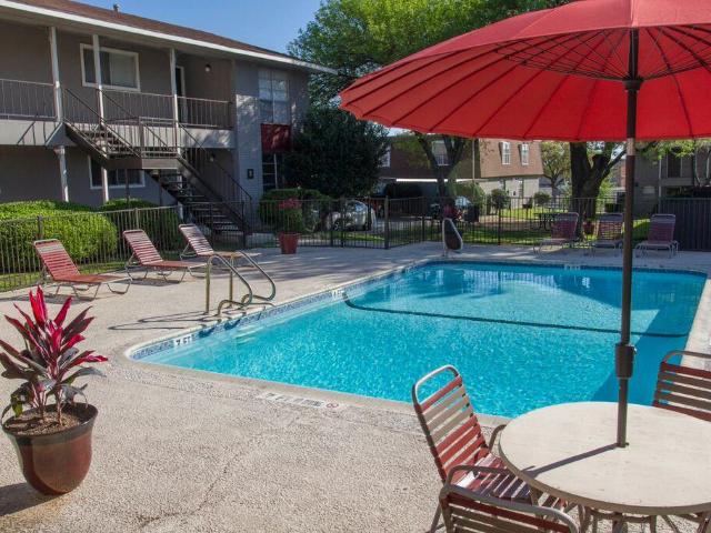 Wellington Estates 2 Bedroom Apartment for Rent at 6623 Callaghan Rd, San Antonio, TX 78229