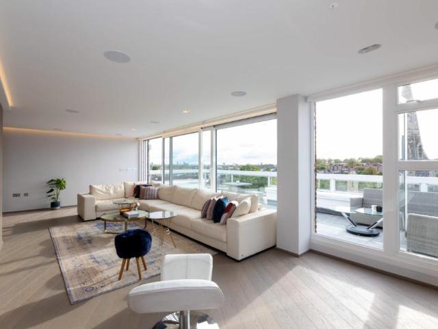 Wellington House, London NW3 2 bed flat to rent £4,700 pcm £1,085 pw