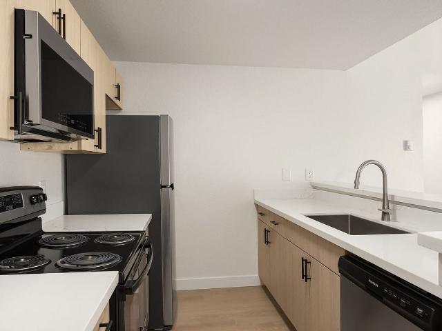 Wellington Place Apartments 1 Bedroom Apartment for Rent at 327 S 177th Pl, Burien, WA 98148