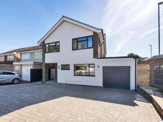 Wellington Place, Bassingbourn, 4 Bedroom Detached