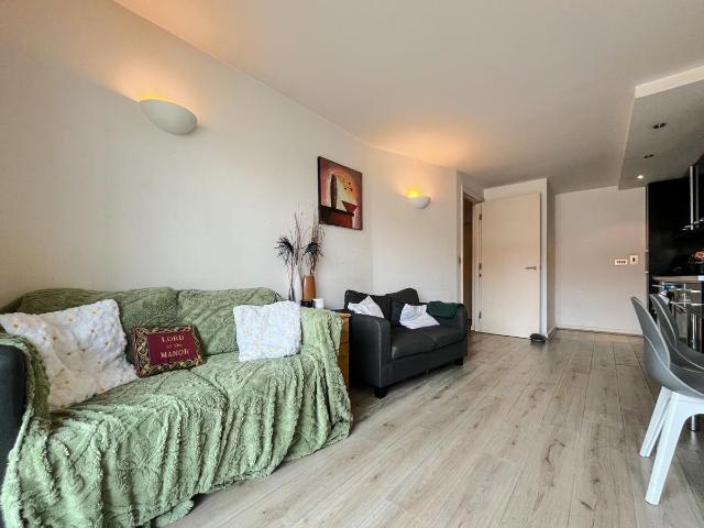 Wellington Quarter, West Point, Wellington Street, Leeds LS1, 2 bed flat to rent, £995 pcm | PrimeLocation