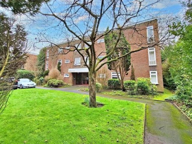 Wellington Road, Bournemouth BH8, 2 bed flat to rent, £1,200 pcm | PrimeLocation