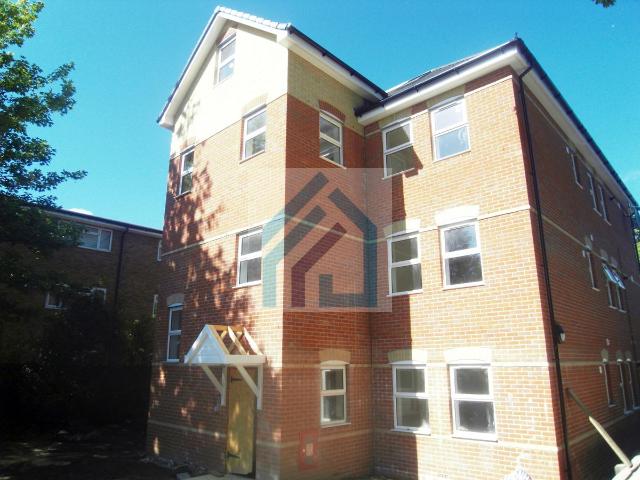 Wellington Road, Bournemouth BH8, 2 bed flat to rent, £1,175 pcm | PrimeLocation