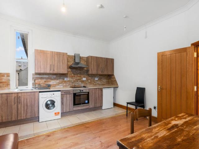 Wellington Road, Brighton BN2 1 bed flat to rent £1,700 pcm £392 pw