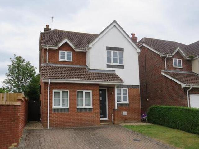 Wellington Road, Briston, 3 Bedroom Detached