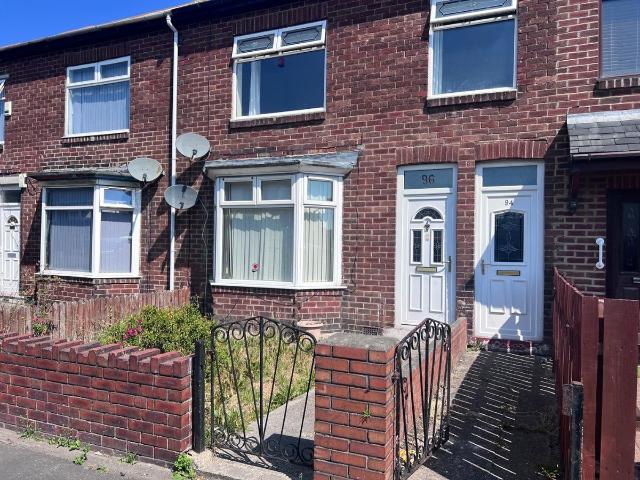 Wellington Road, Gateshead NE11, 3 bed flat to rent, £850 pcm | PrimeLocation