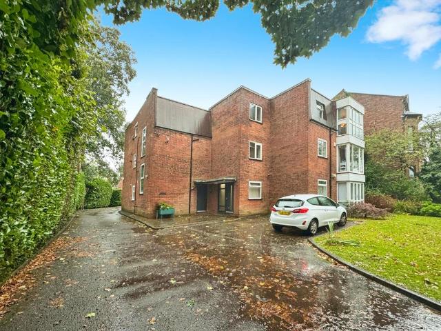 Wellington Road, Fallowfield. 1 bed flat to rent £1,050 pcm £242 pw
