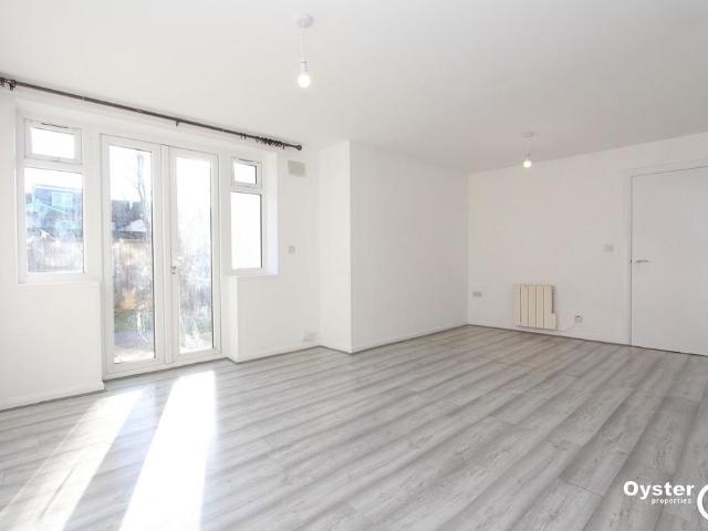 Wellington Road, Harrow, HA3 2 bed apartment to rent £1,700 pcm £392 pw