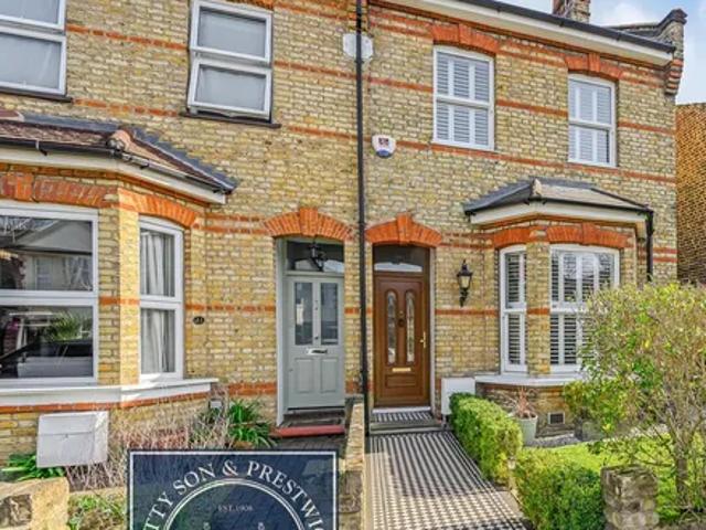 Wellington Road, London, E11 2AS, United Kingdom | 5 bed townhouse for rent #165899993 | Rentberry
