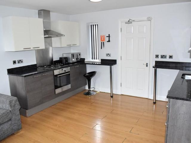 Wellington Road, Manchester 5 bed townhouse to rent £3,900 pcm £900 pw