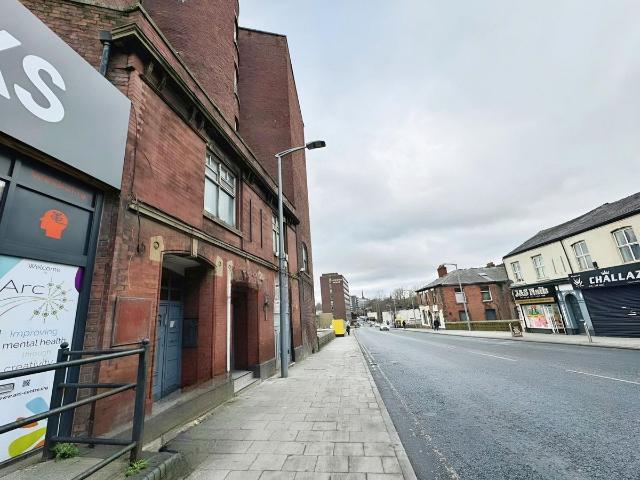 Wellington Road South, Stockport, Greater Manchester SK3, 1 bed flat to rent, £950 pcm | PrimeLocation