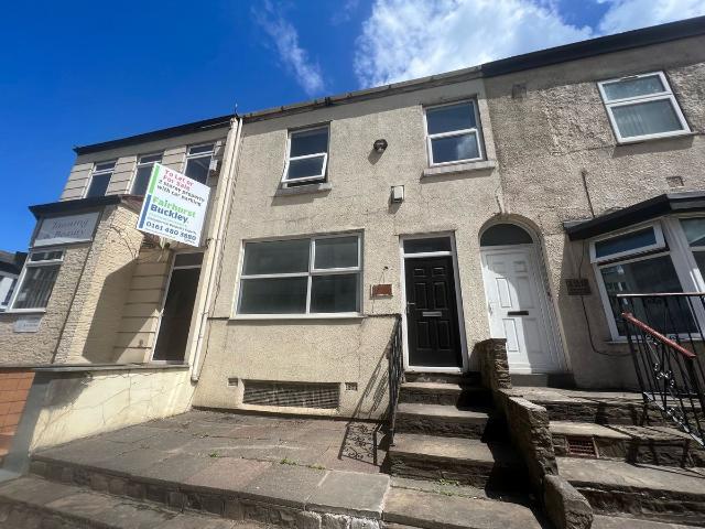 Wellington Road South, Stockport SK1, 2 bed flat to rent, £1,000 pcm | PrimeLocation