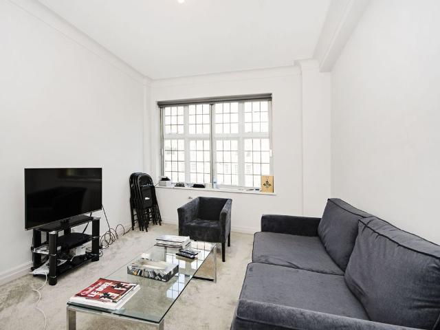 Wellington Road, St John's Wood, London NW8, 2 bed flat to rent, £3,012 pcm | PrimeLocation
