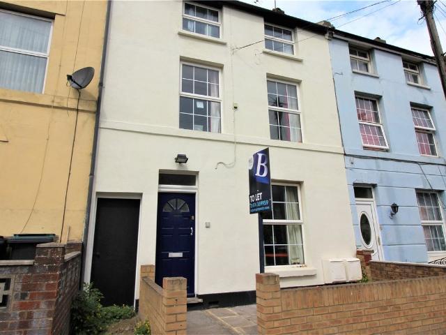 Wellington Street, Gravesend, Kent DA12, 1 bed flat to rent, £1,100 pcm | PrimeLocation