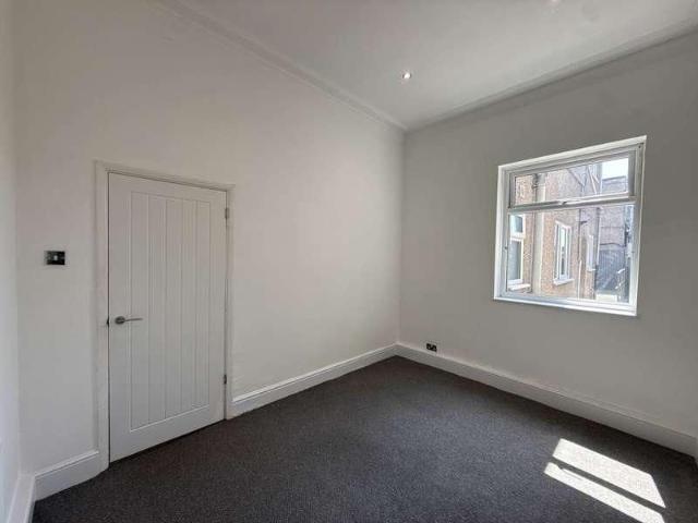 Wellington Street, Grimsby, DN32