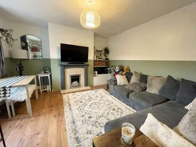 Wellington Street, Milnrow, Rochdale, OL16