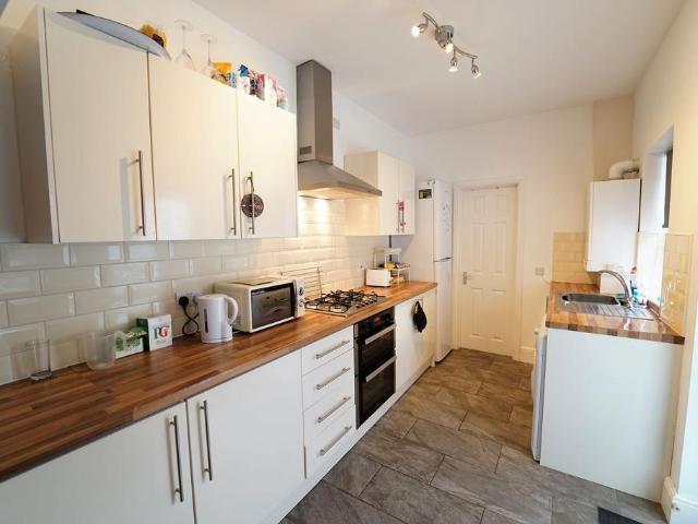 Wellington Street, Nottingham. 5 bed property to rent £2,405 pcm £555 pw