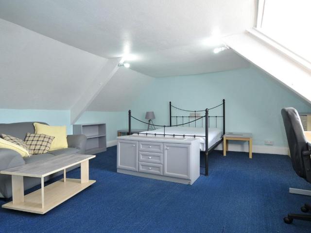 Wellington Street, Plymouth PL4, 4 bed property to rent, £663 pcm | PrimeLocation