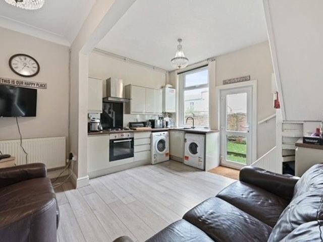 Wellington Street, Preston PR1, 4 bed terraced house to rent, £455 pppm | PrimeLocation