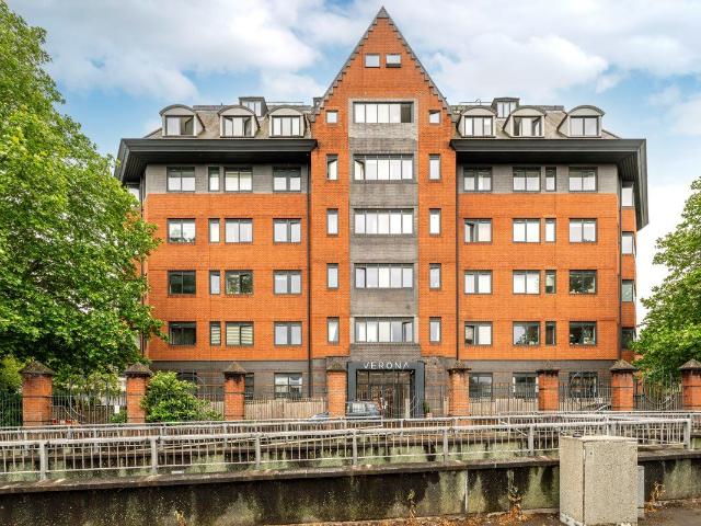 Wellington Street, Sl0 SL1, 2 bed maisonette to rent, £1,350 pcm | PrimeLocation