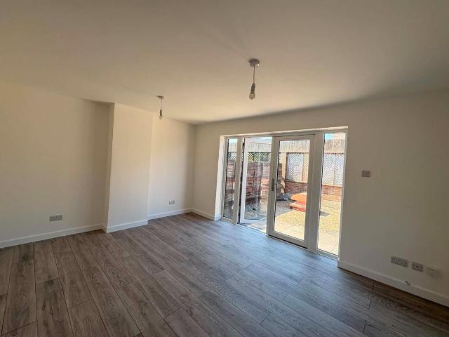 Wellington Way, Waterlooville PO7, 3 bed flat to rent, £1,395 pcm | PrimeLocation