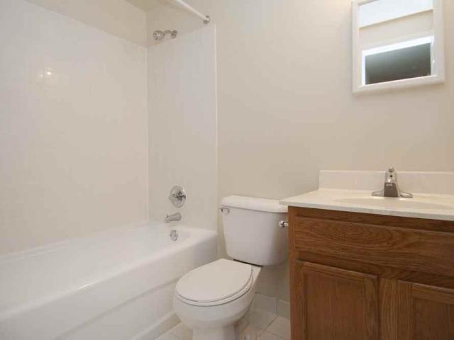 Wellington Woods 3 Bedroom Apartment for Rent at 1704 Lafayette Blvd, Fredericksburg, VA 22401