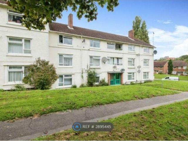 Wellow Close, Southampton SO18, 3 bed flat to rent, £1,250 pcm | PrimeLocation