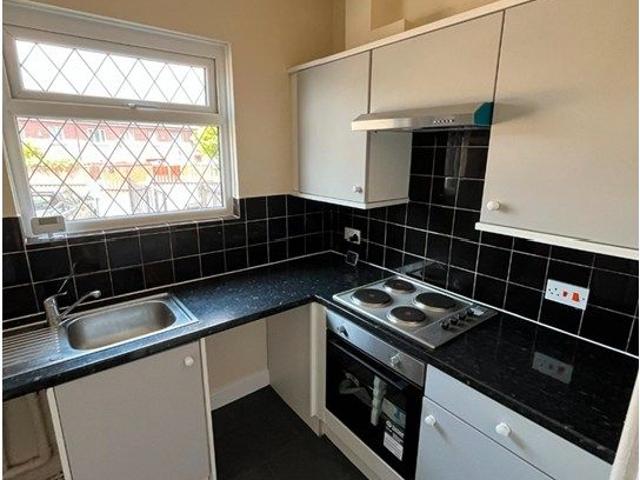Wellmead Close, Manchester M8, Room to rent, £850 pcm | PrimeLocation