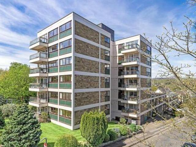 Wells Court, Wells Promenade, 2 Bedroom Apartment