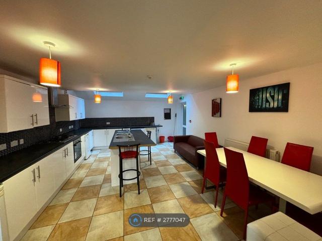 Wells Court, Coventry CV5, Room to rent, £575 pcm | PrimeLocation