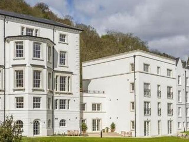 Wells Road, Malvern, 2 Bedroom Retirement