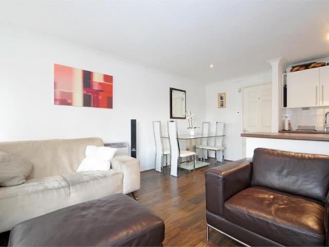 Welsford Street, London SE1, 2 bed flat to rent, £2,600 pcm | PrimeLocation