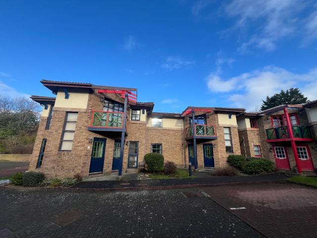 Werberside Mews, Fettes, Edinburgh, EH4 2 bed flat to rent £1,280 pcm £295 pw