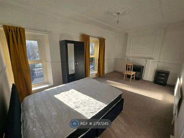 Wern Terrace, Swansea SA1, 3 bed terraced house to rent, £1,050 pcm | PrimeLocation