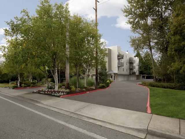 West Mall Place Apartment Homes 1 Bedroom Apartment for Rent at 9300 W Mall Dr, Everett, WA 98208 Cascade View