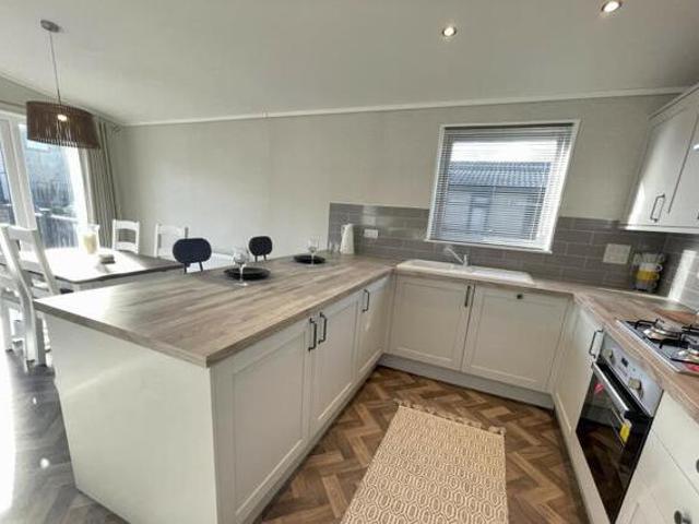 West Malling, Kent, 2 Bedroom Lodge