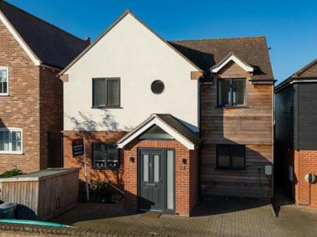 West Mersea, City Road, Colchester, 3 Bedroom Detached