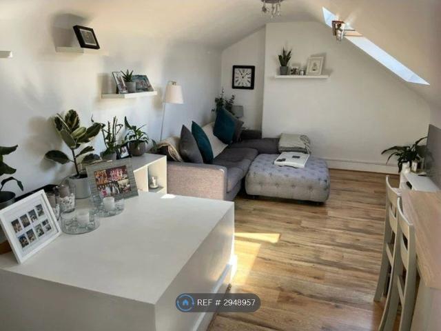 West Norwood, London SE27, 2 bed flat to rent, £2,175 pcm | PrimeLocation