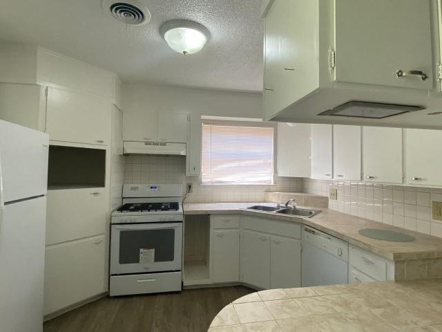 West Oaks Apartments Studio Apartment for Rent at 6240 Woodward St, Amarillo, TX 79106